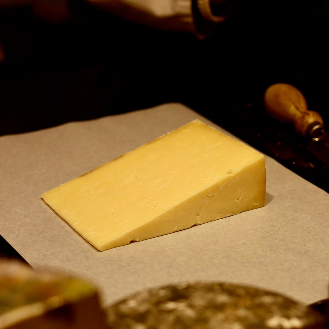 Westcombe Cheddar - Hard Cheddar Raw Cow Milk British Artisan Cheese ...