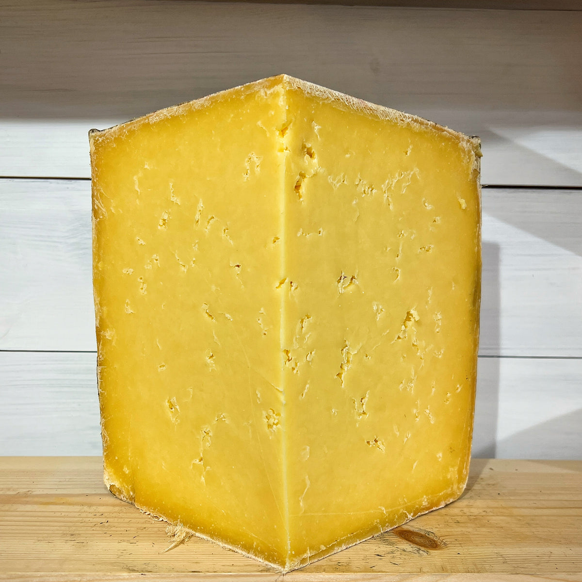 Isle of Mull Cheddar – Buy Artisan Scottish Cheese Online at Rennet & Rind